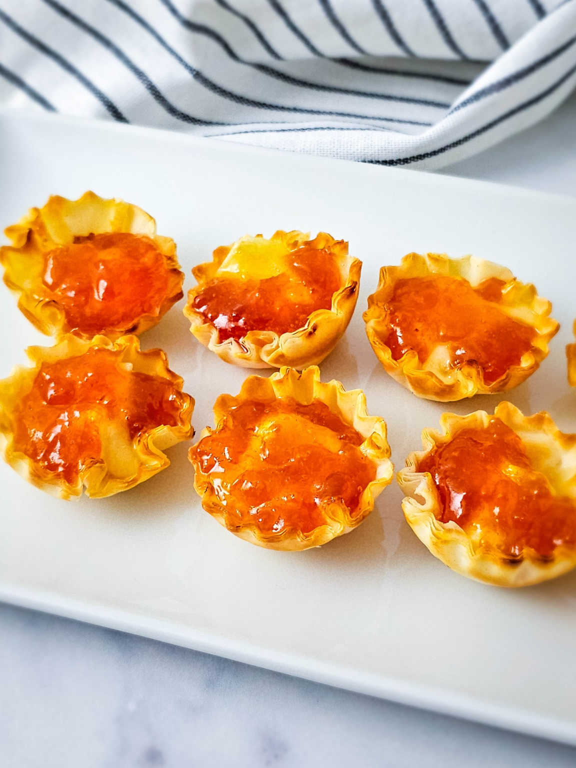 Brie Phyllo Tarts with Jam – The Perfect Party Appetizer!