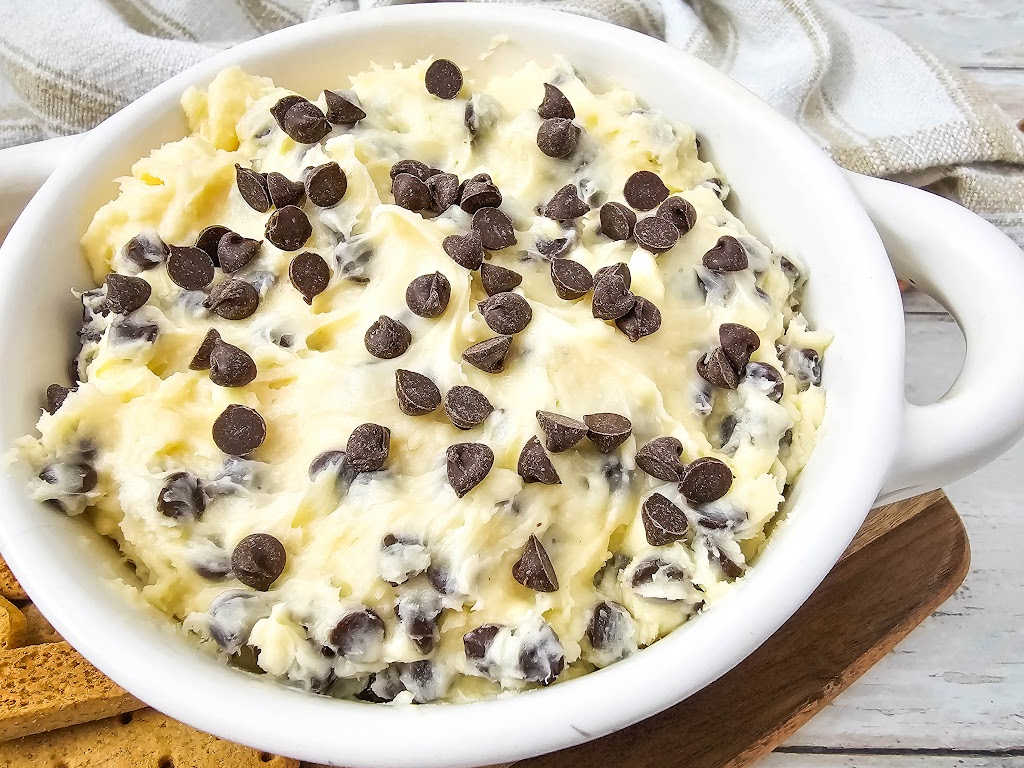 Cream Cheese Chocolate Chip Dip - Easy No Bake Party Treat