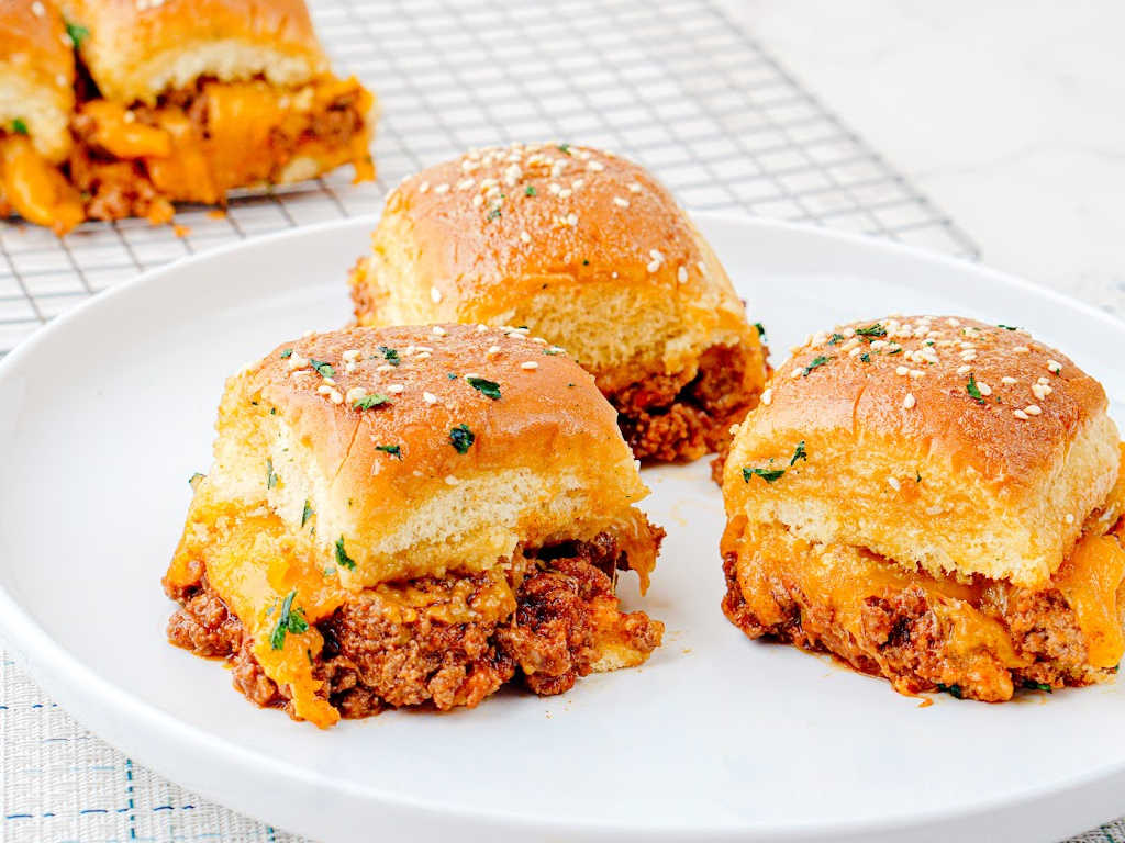 Sloppy Joe Sliders with Hawaiian Rolls