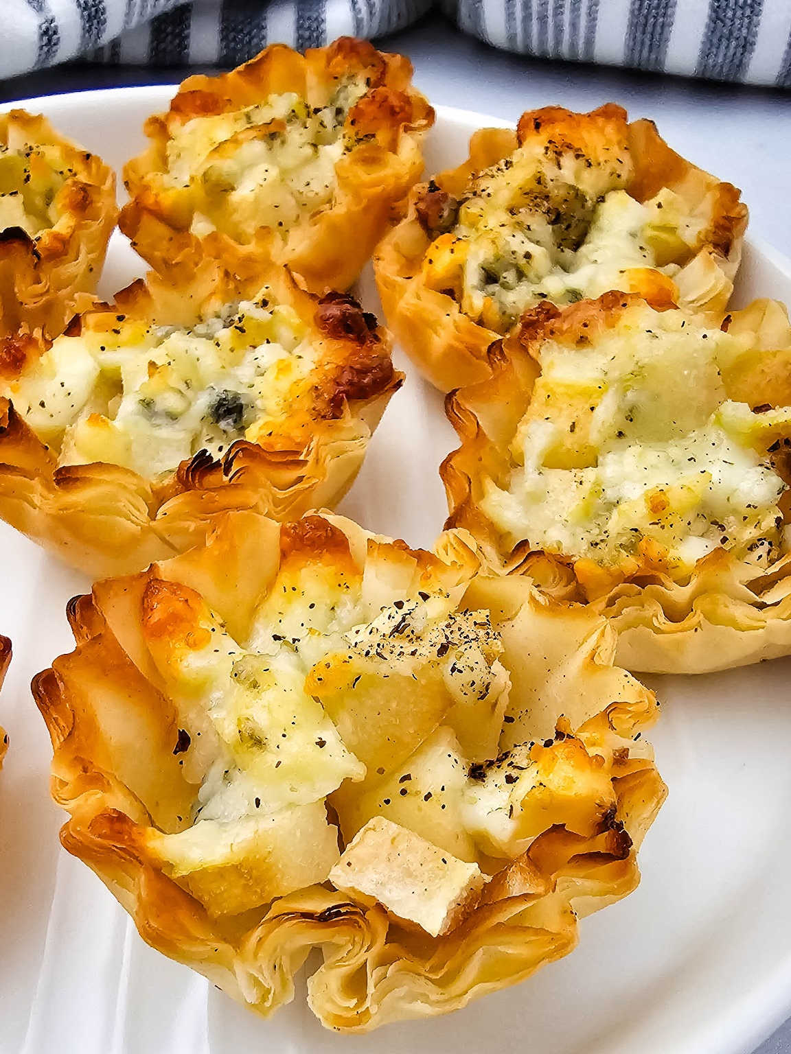 30+ Christmas Brunch Finger Foods - Easy Appetizer Ideas