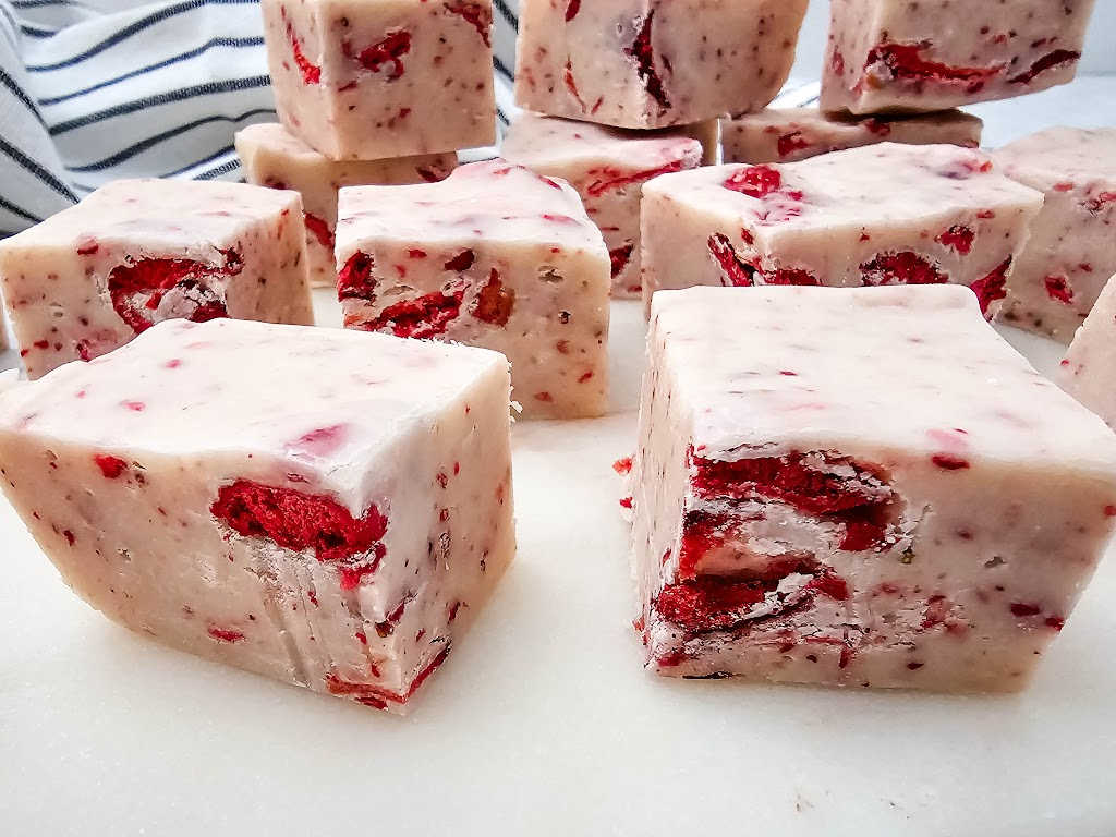 Easy Strawberry Fudge Recipe (Only 3 Ingredients)