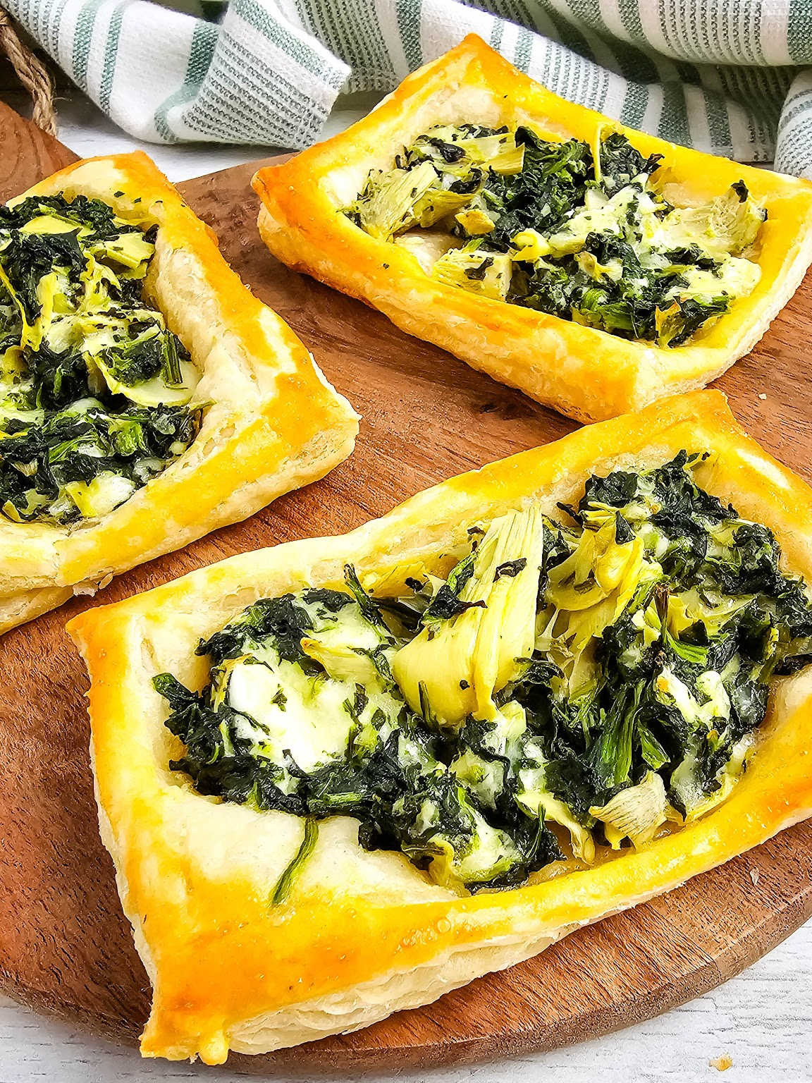 Spinach Artichoke Puff Pastry Bites - Easy Party Appetizer