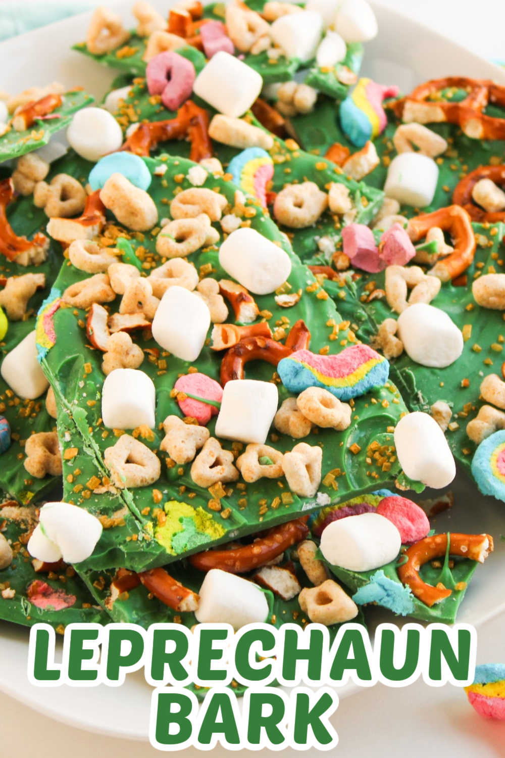 Easy Leprechaun Bark Recipe (No-Bake St. Patrick’s Day Treat)