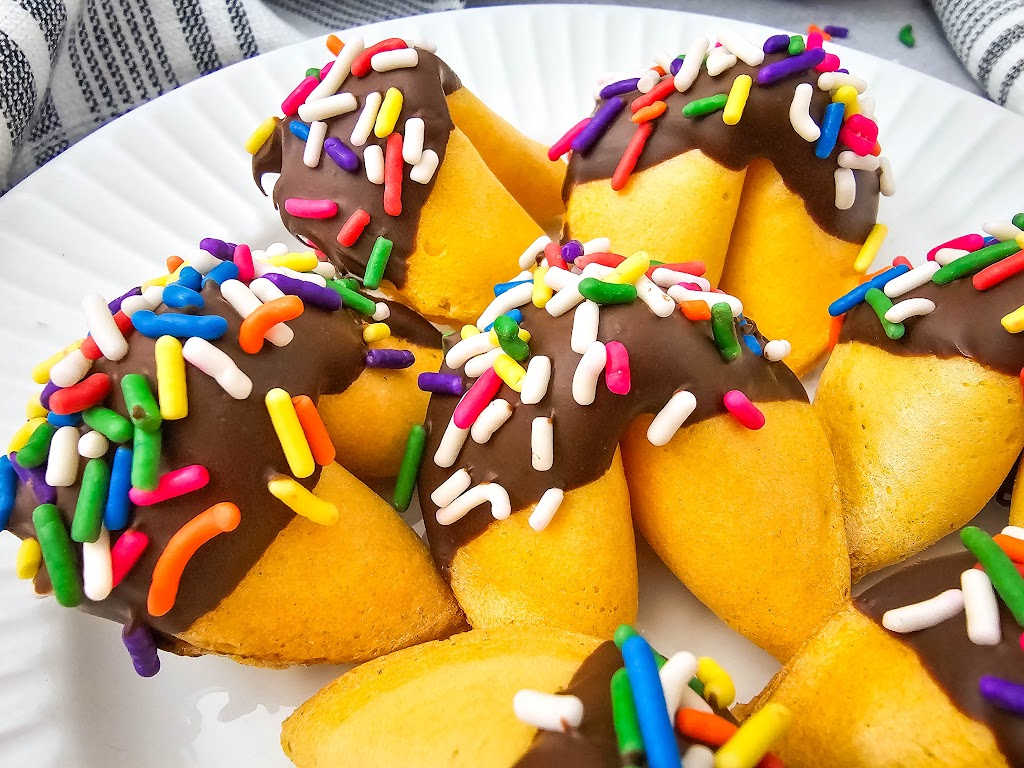 Easy Rainbow Sprinkles Fortune Cookies